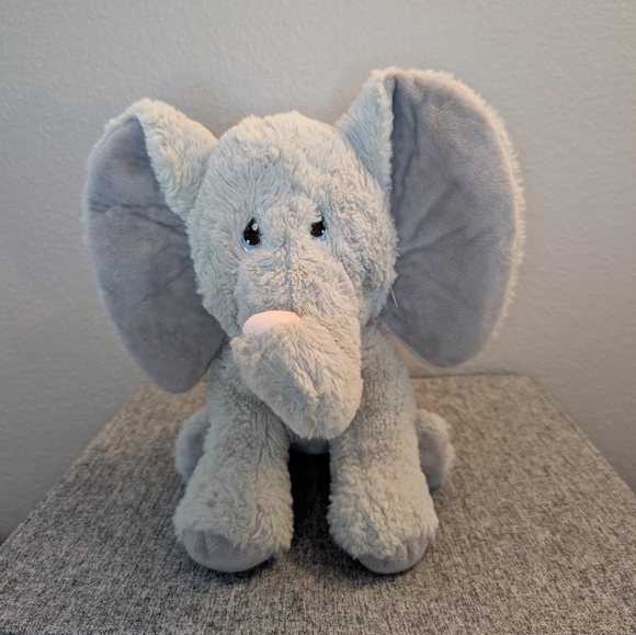 Noah's Ark | Toys | Noahs Ark Animal Workshop Adorable Gray Elephant ...